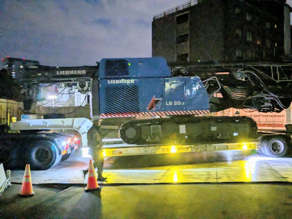 LB20 初現場に出動！ | 有限会社 エー・シー・エフ